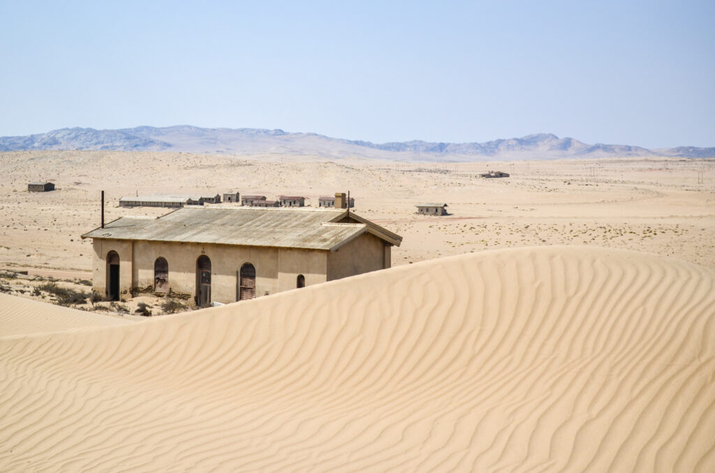 Kolmanskop ghost town and the Namibian diamonds history - FreeWheely ...